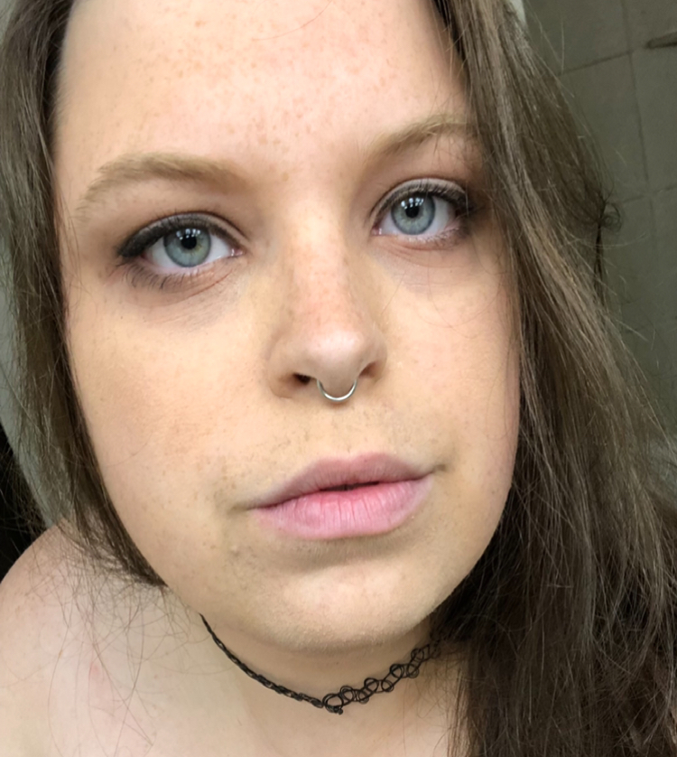 Ruby Thorn / Ruby Thorn (16005622)