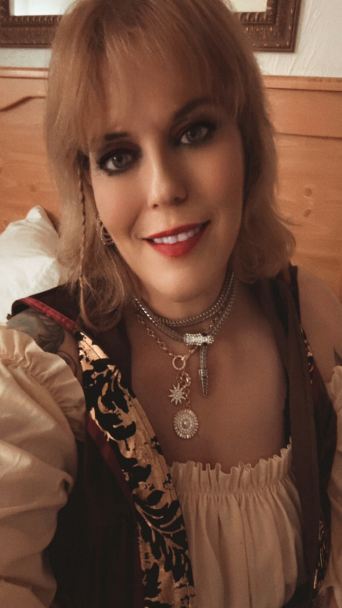 fubar status: Sassy Country DivA (1249753)